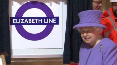 The Queen honoured in new tube line called "Elizabeth line" - GRM Daily