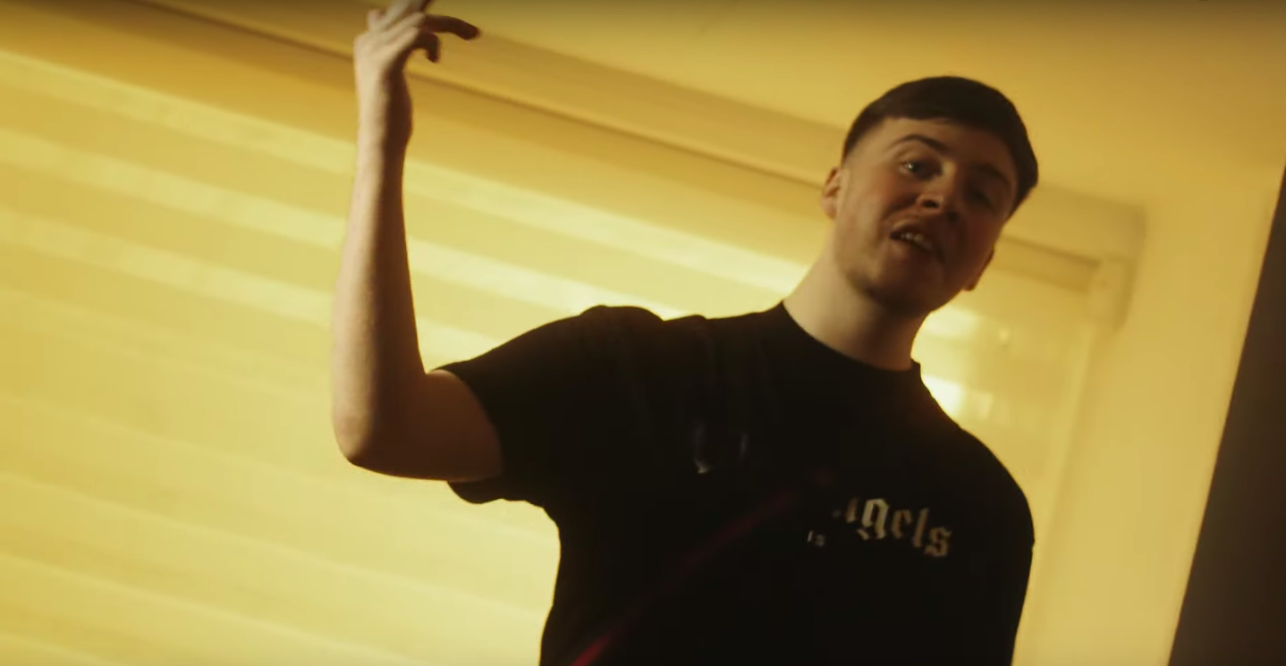 Premiere: Chris Cash & 410's AM link up for new track "One Man Army ...