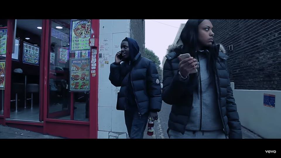 Dis gets "Cheeky" in new video - GRM Daily