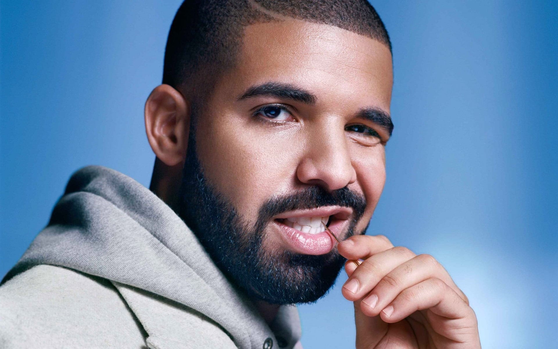 Drake breaks another mad chart record - GRM Daily