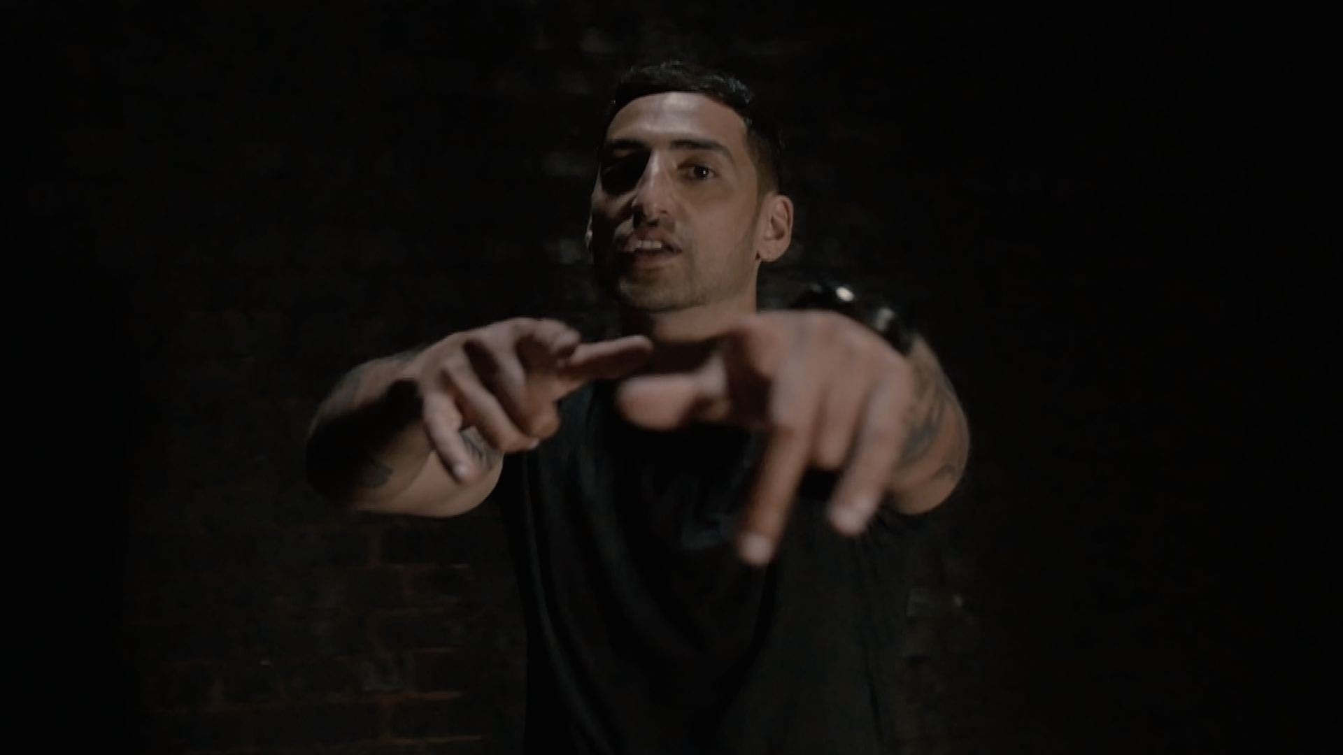 Mic Righteous is back with new video "Survivor" - GRM Daily