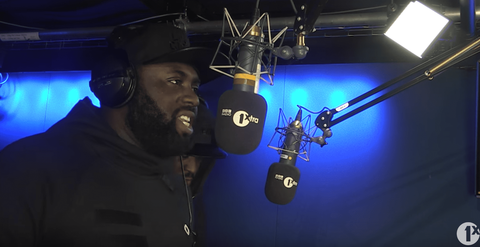 Watch OG'z shell down Sian's Studio - GRM Daily