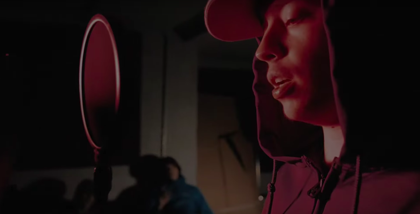 Reece Brown drops visuals for "How I Feel" - GRM Daily