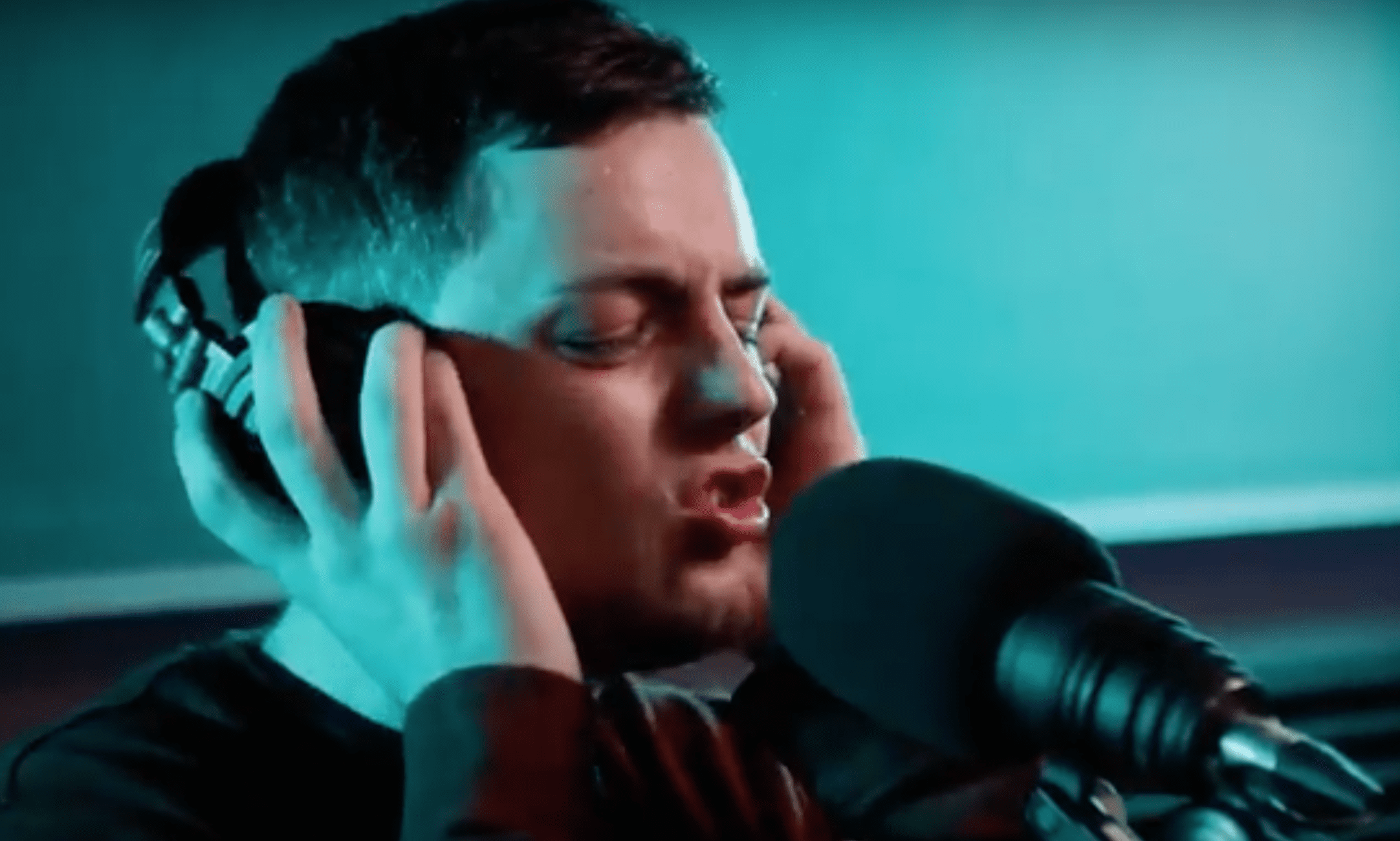 Benny Banks shows off his flow in UK Rap show freestyle - GRM Daily