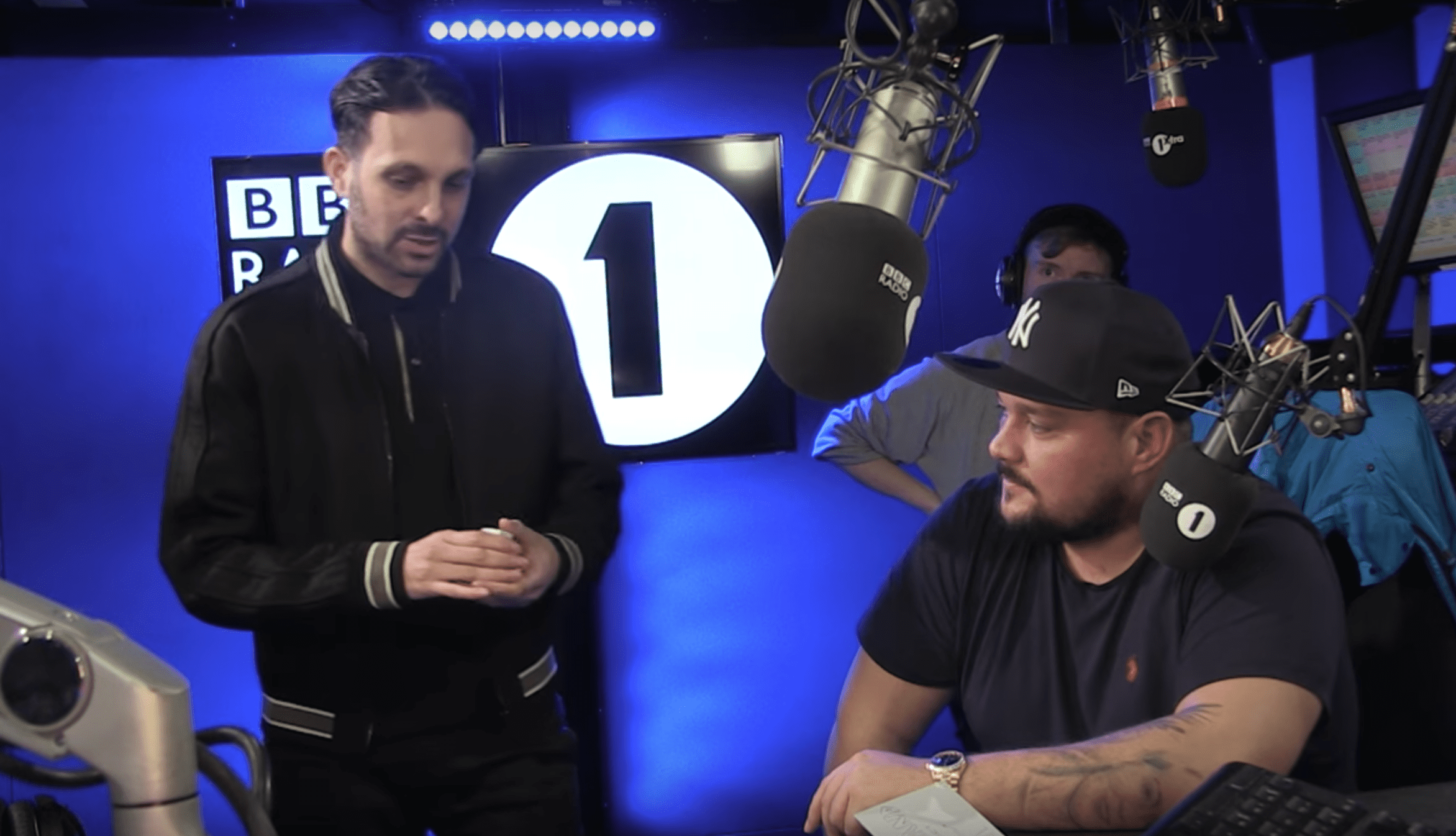 Watch Dynamo perform a mad magic trick on Charlie Sloth - GRM Daily