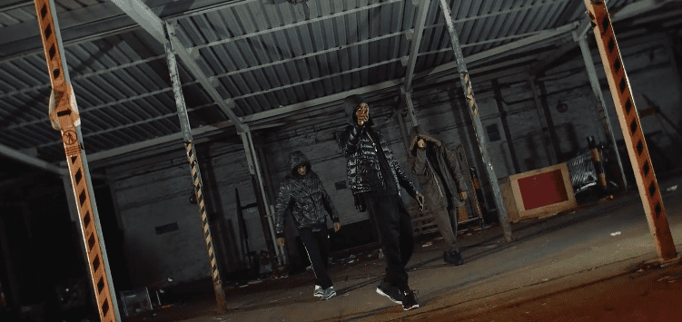 Sho Shallow shows us how everything is "10/10" in his latest video ...