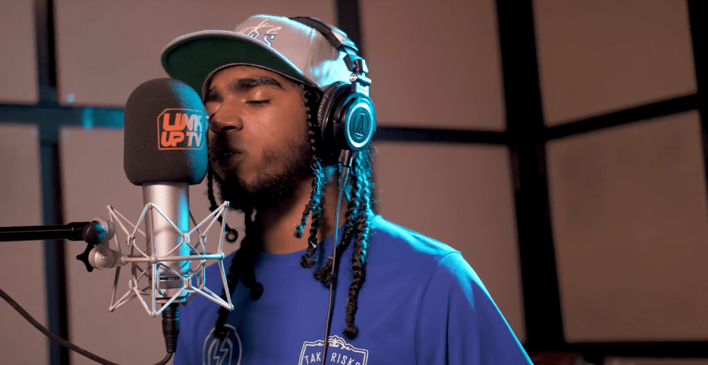 Watch Mowgli Deliver A Wavey Behind Barz Freestyle - GRM Daily