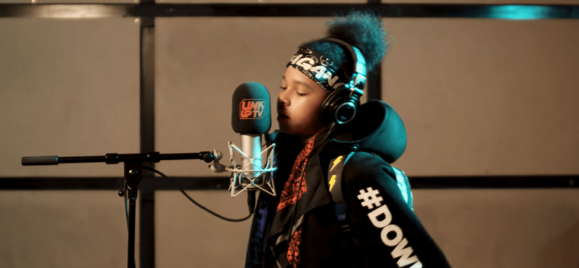 Litty Lightz goes in on Behind Barz freestyle - GRM Daily