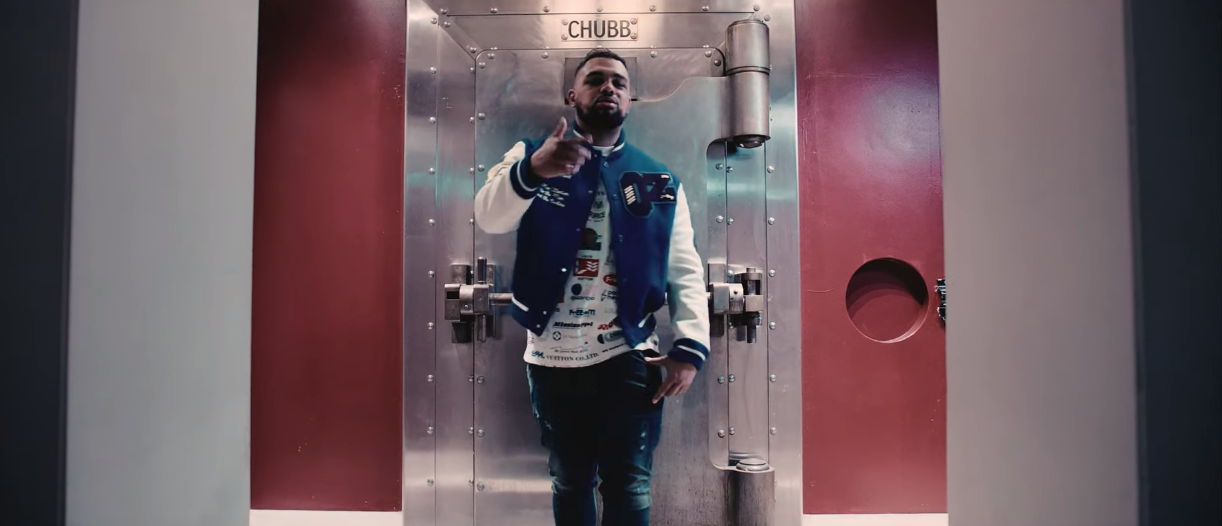 Premiere: Blade Brown Provides Clean Visuals For "Intro" - GRM Daily