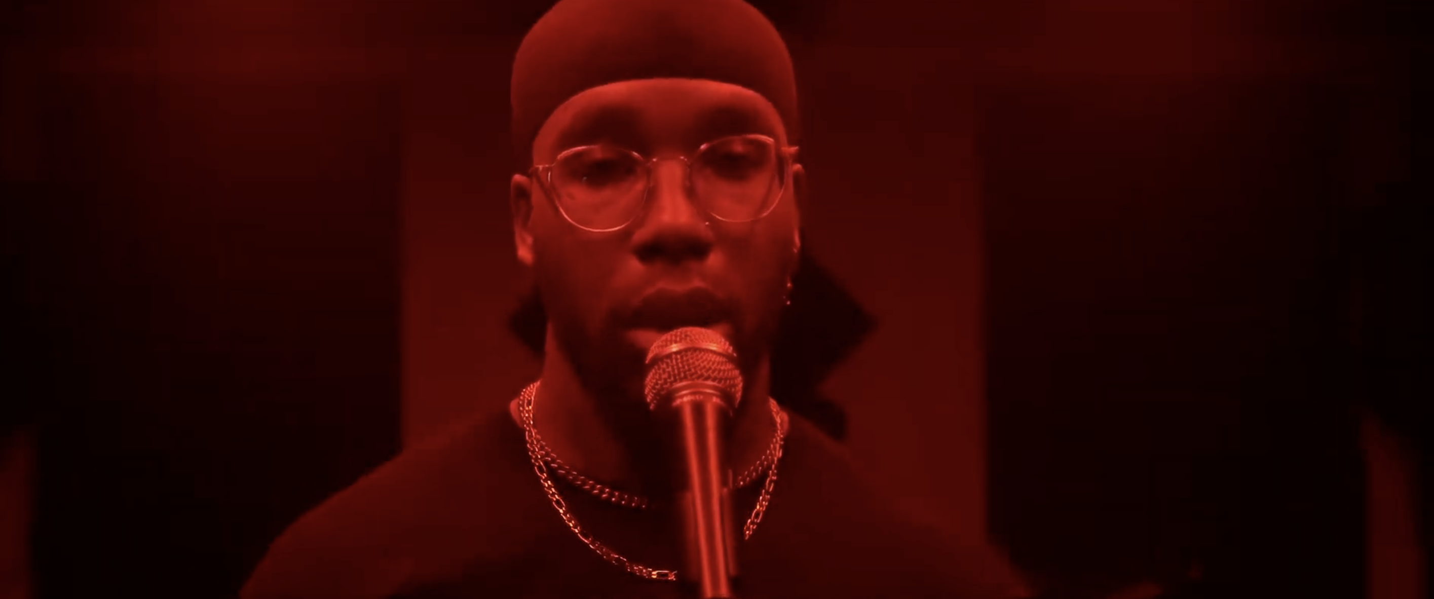 Che Lingo Gifts Us With Visuals For Soulful Single "Cursive" - GRM Daily