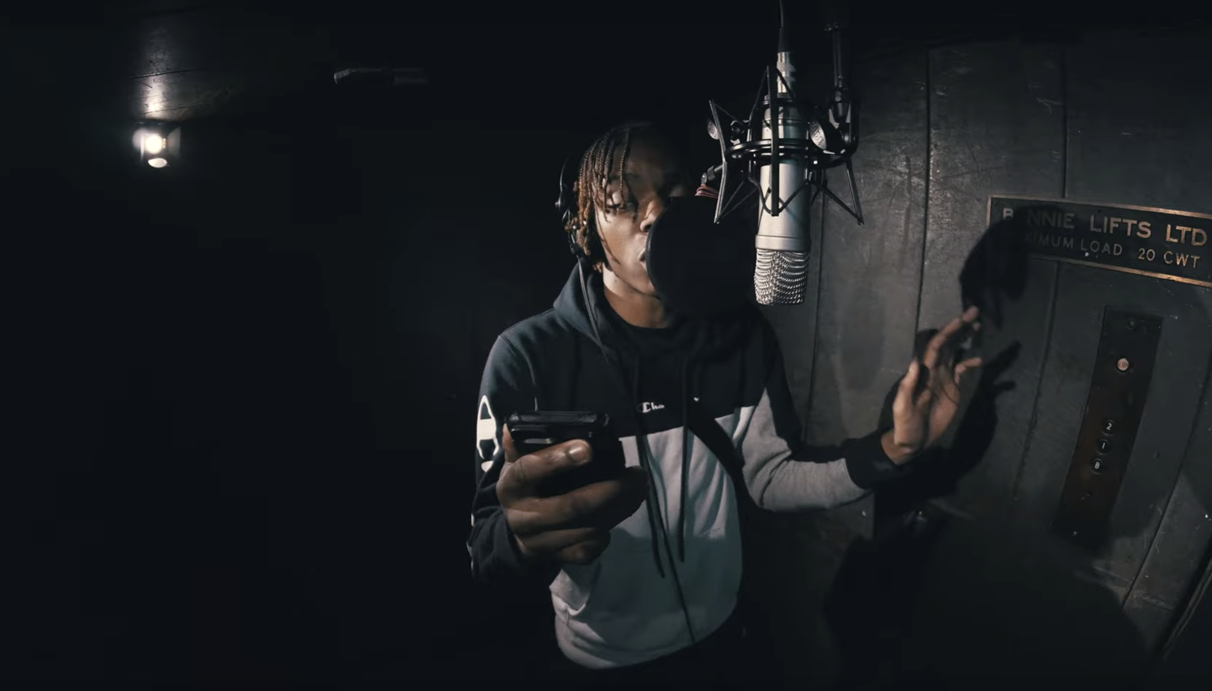 Lil MDot comes through to freestyle on 'The Lift' - GRM Daily