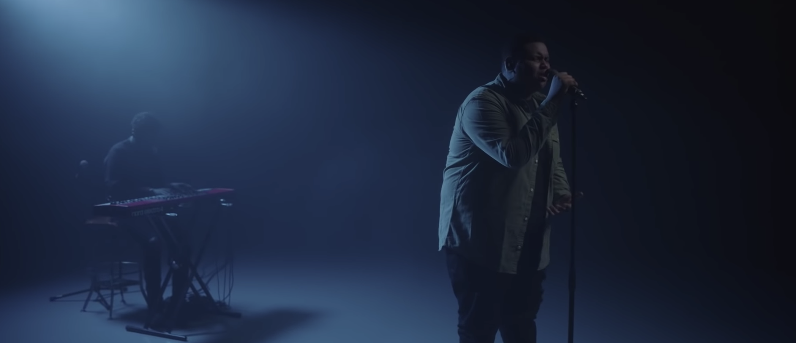 Deno Covers Lewis Capaldi's "Someone You Loved" at Youtube Space London ...