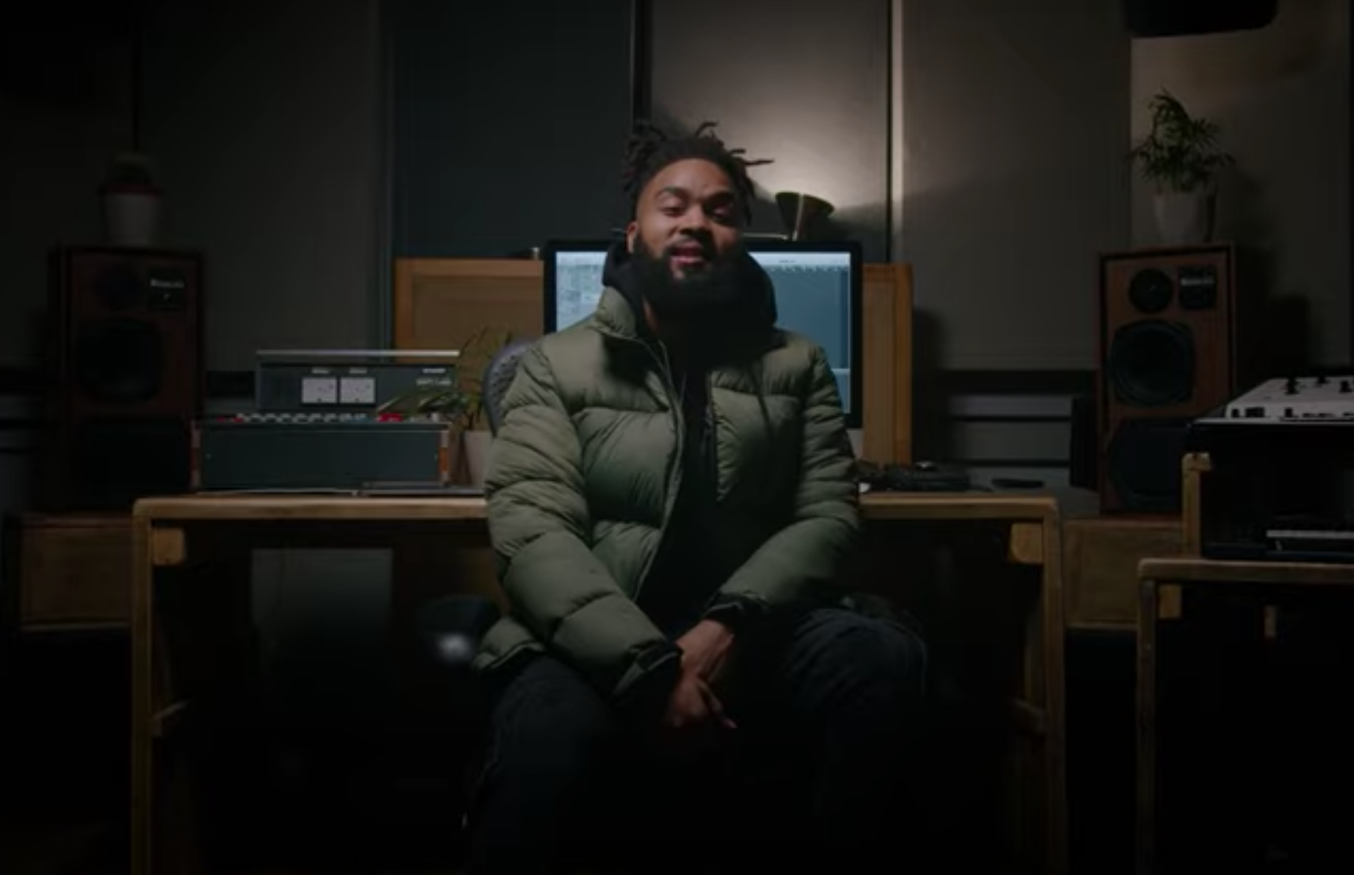 Parris Wright delivers intricate word play on new banger "Top Boy in ...