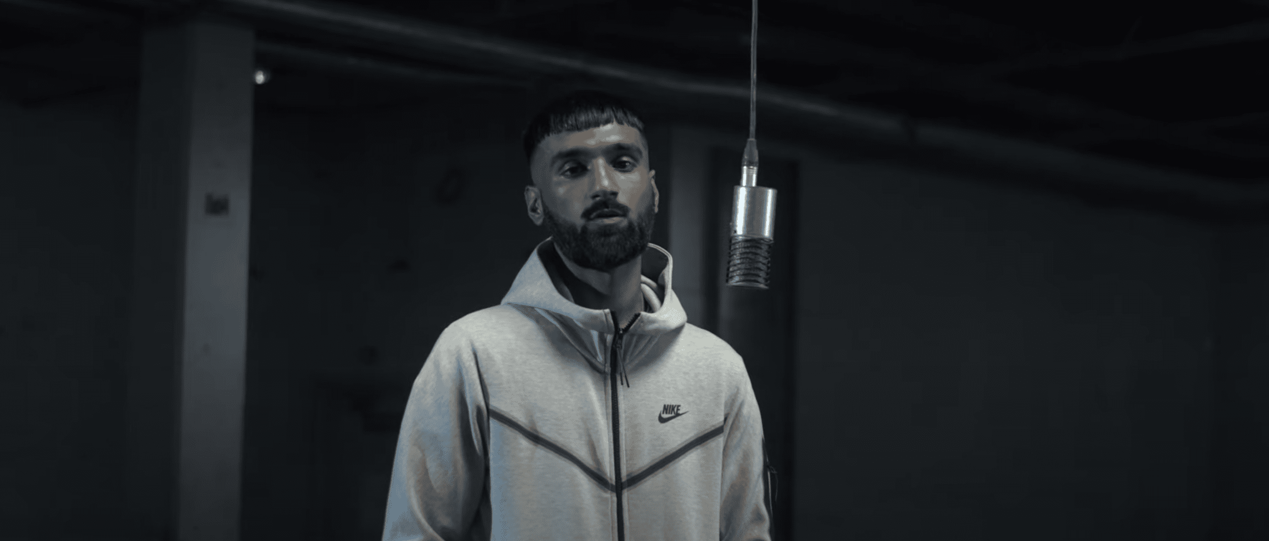 Premiere: Sparkaman Steps Up For New 'One Mic' Freestyle - GRM Daily