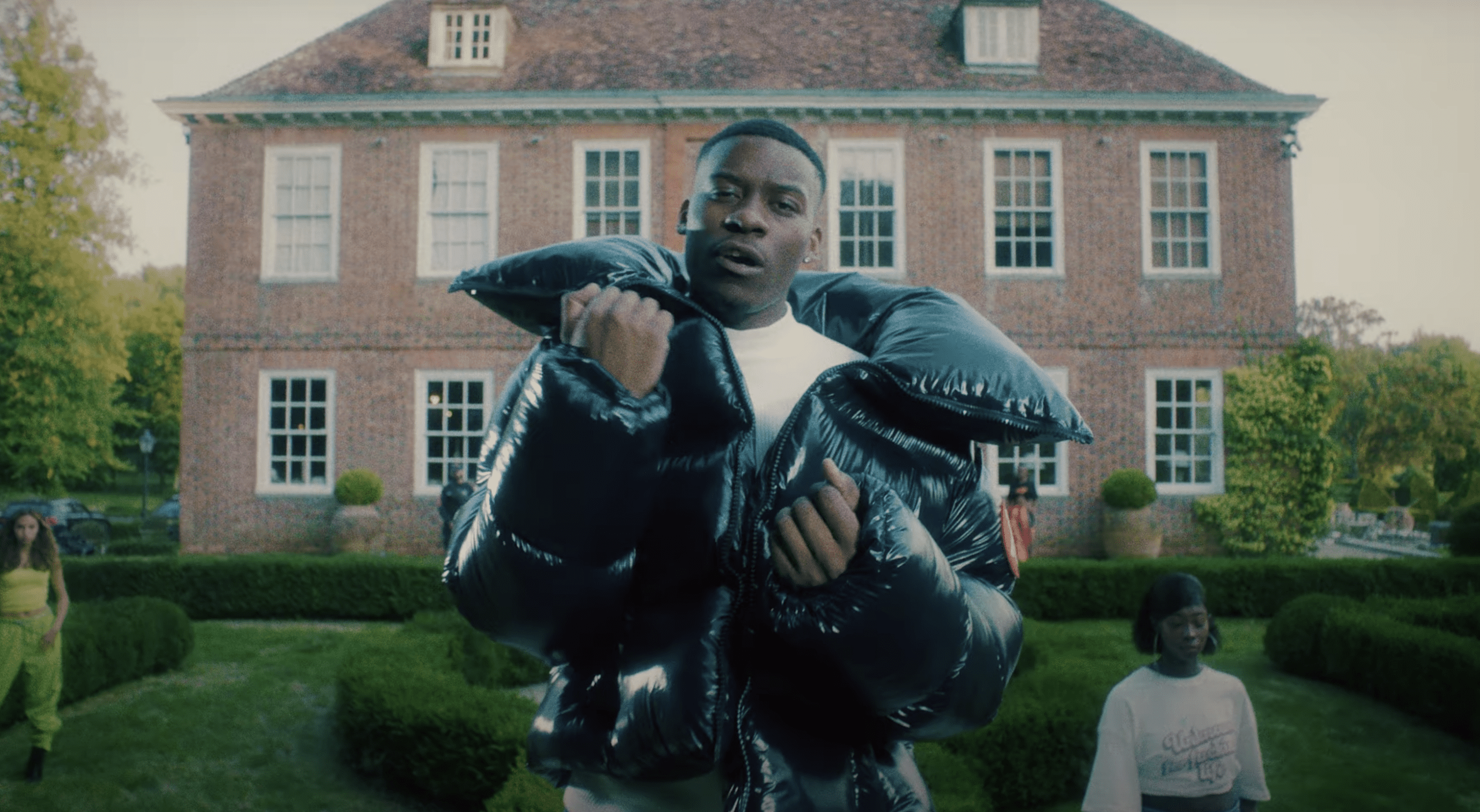 Premiere: JAY1 & Blueface Join The Plug On Big New Single "Curvy" - GRM ...
