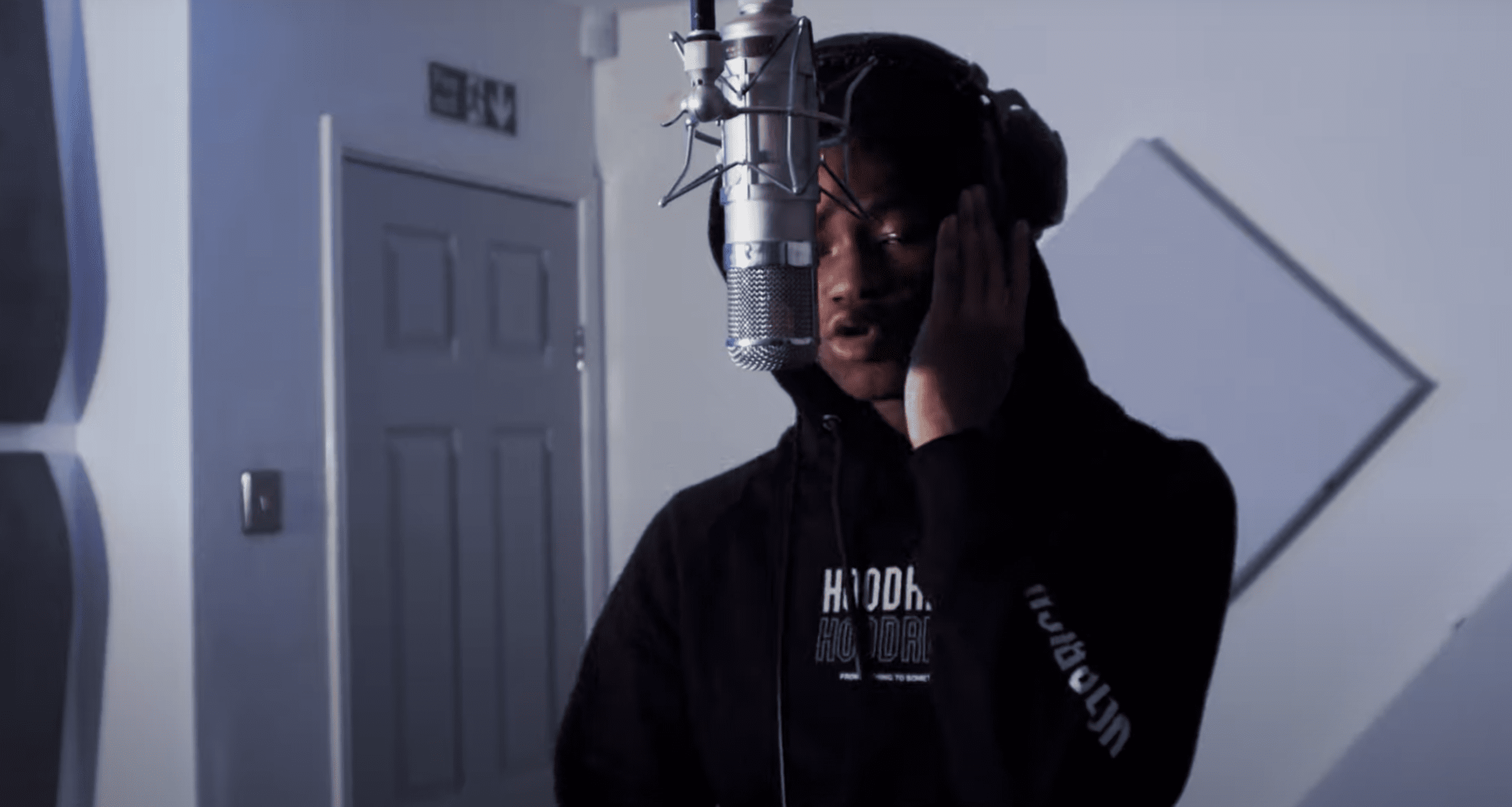 Fumez The Engineer Enlists Ofbs Akz For Latest Plugged In Session Grm Daily
