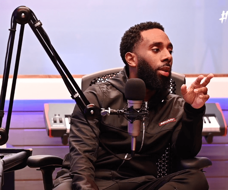 Watch the ‘Halfcast Podcast’ discuss the fear of flying in all-new ...