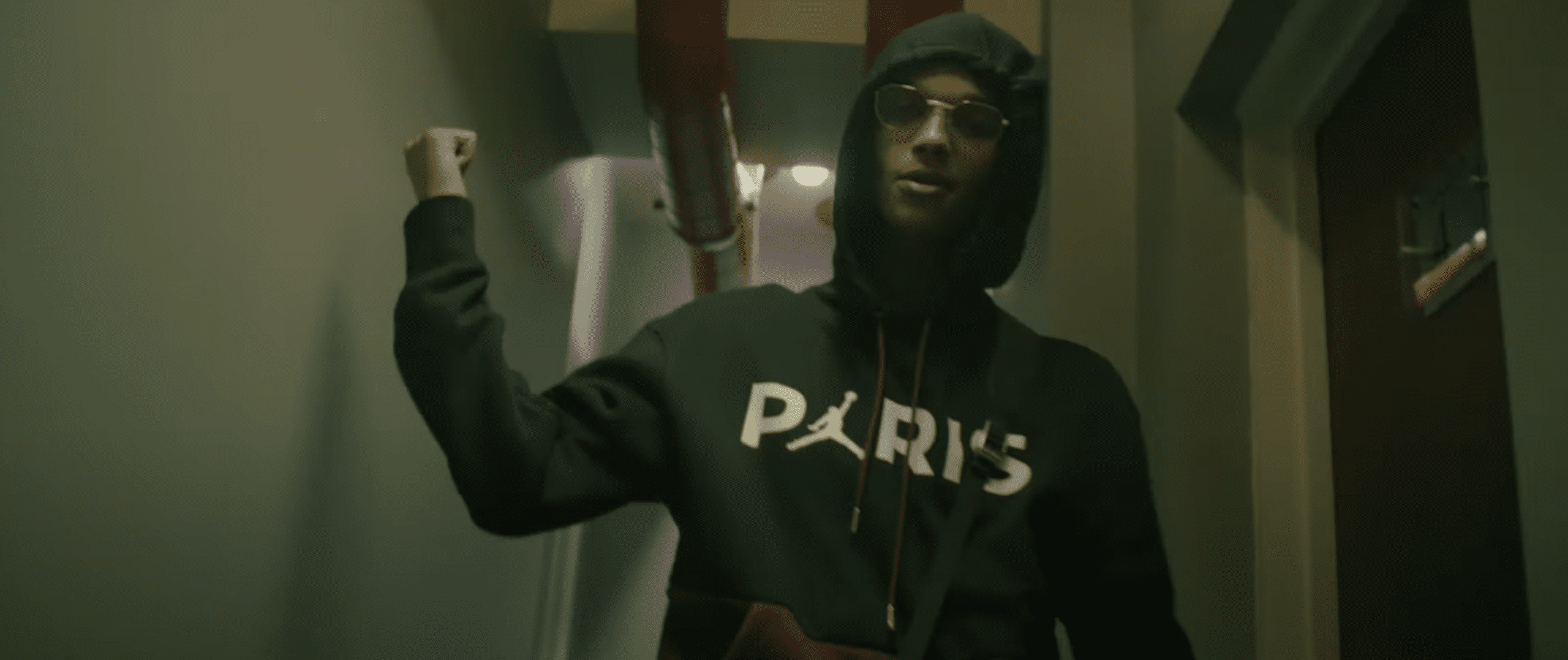 Premiere: Mastermind Hits Us With Melodic New Joint "Leaked" - GRM Daily