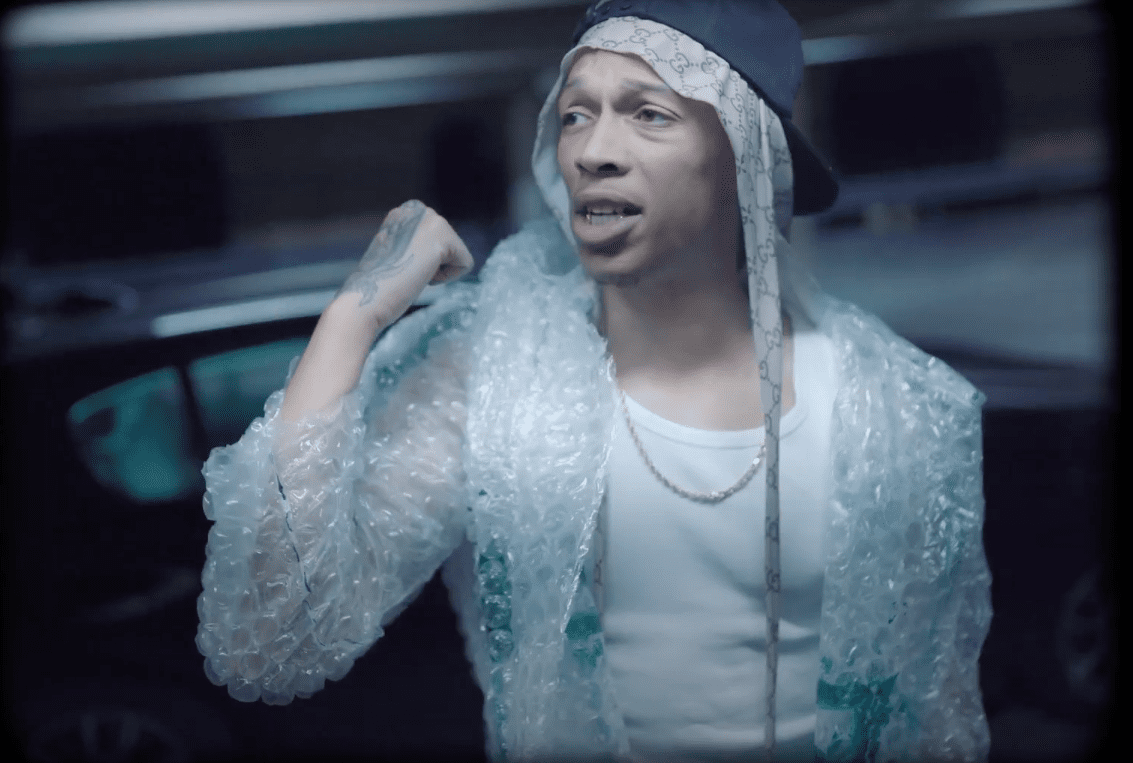 Izzie Gibbs releases cold visuals to "Zzz" - GRM Daily