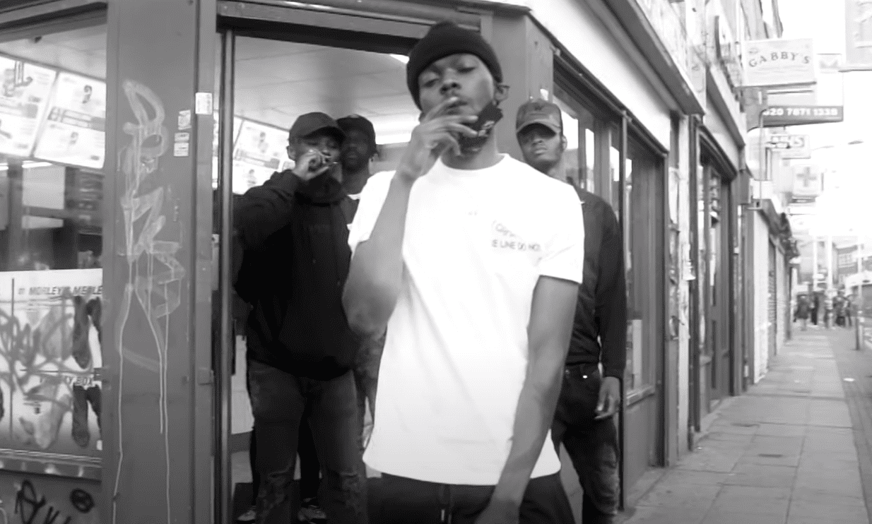 RAZ£.R Delivers "Moji" Visuals - GRM Daily