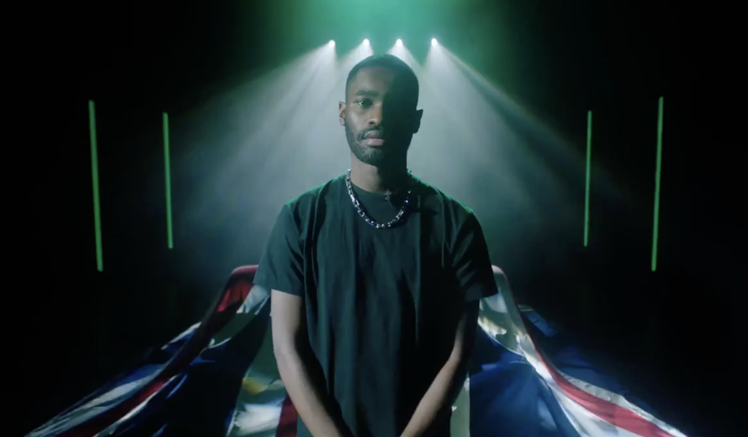 Dave Teams Up With Aston Martin To Reveal Their Brand-New F1 Racing Car ...