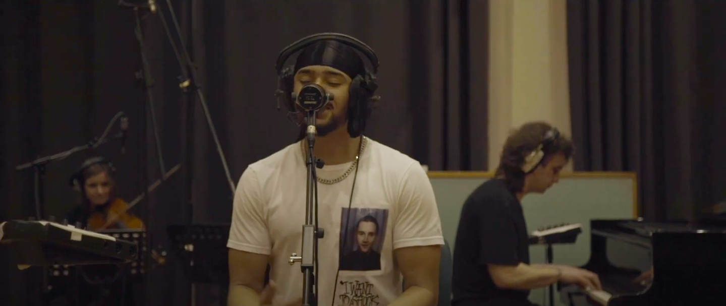 Wes Nelson Delivers Smooth Stripped-Back Rendition Of Latest Single ...