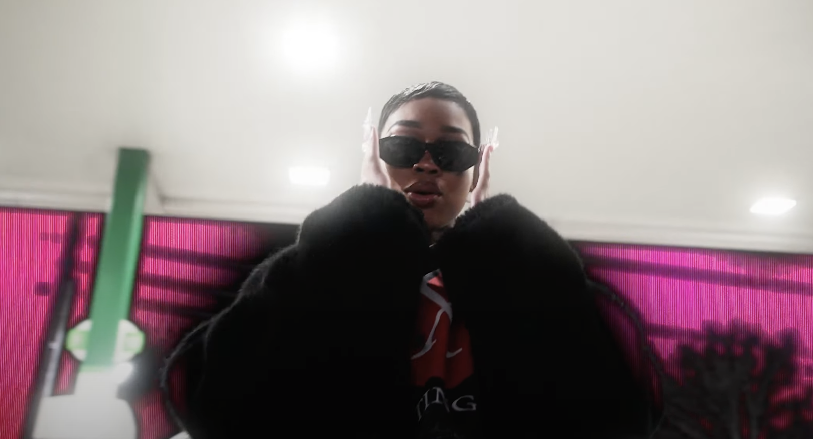 Ebhoni Shares Upbeat 2-In-1 Visuals For "All To Myself" & "Hit This ...