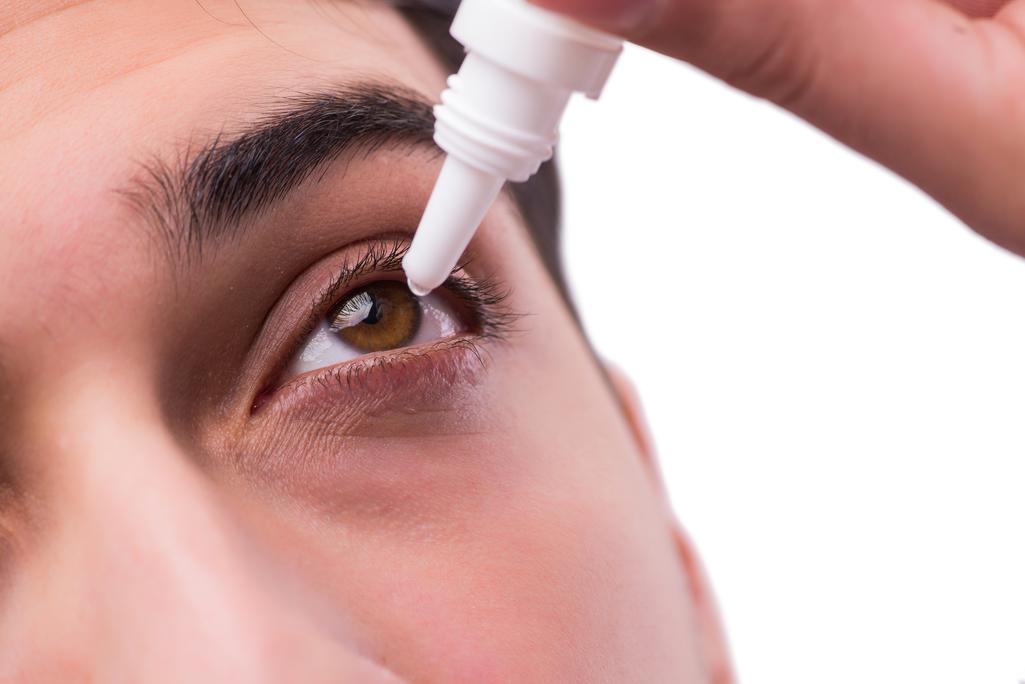 Woman glues her eye shut after mistaking glue for eye drops