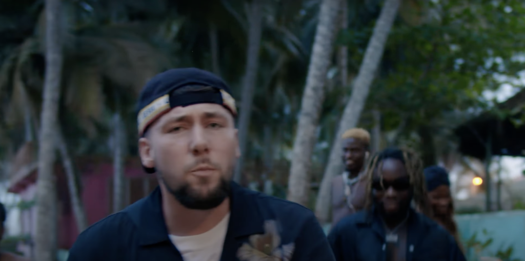 Premiere: Keeya Keys offers up clean visuals for "Accraholic" - GRM Daily