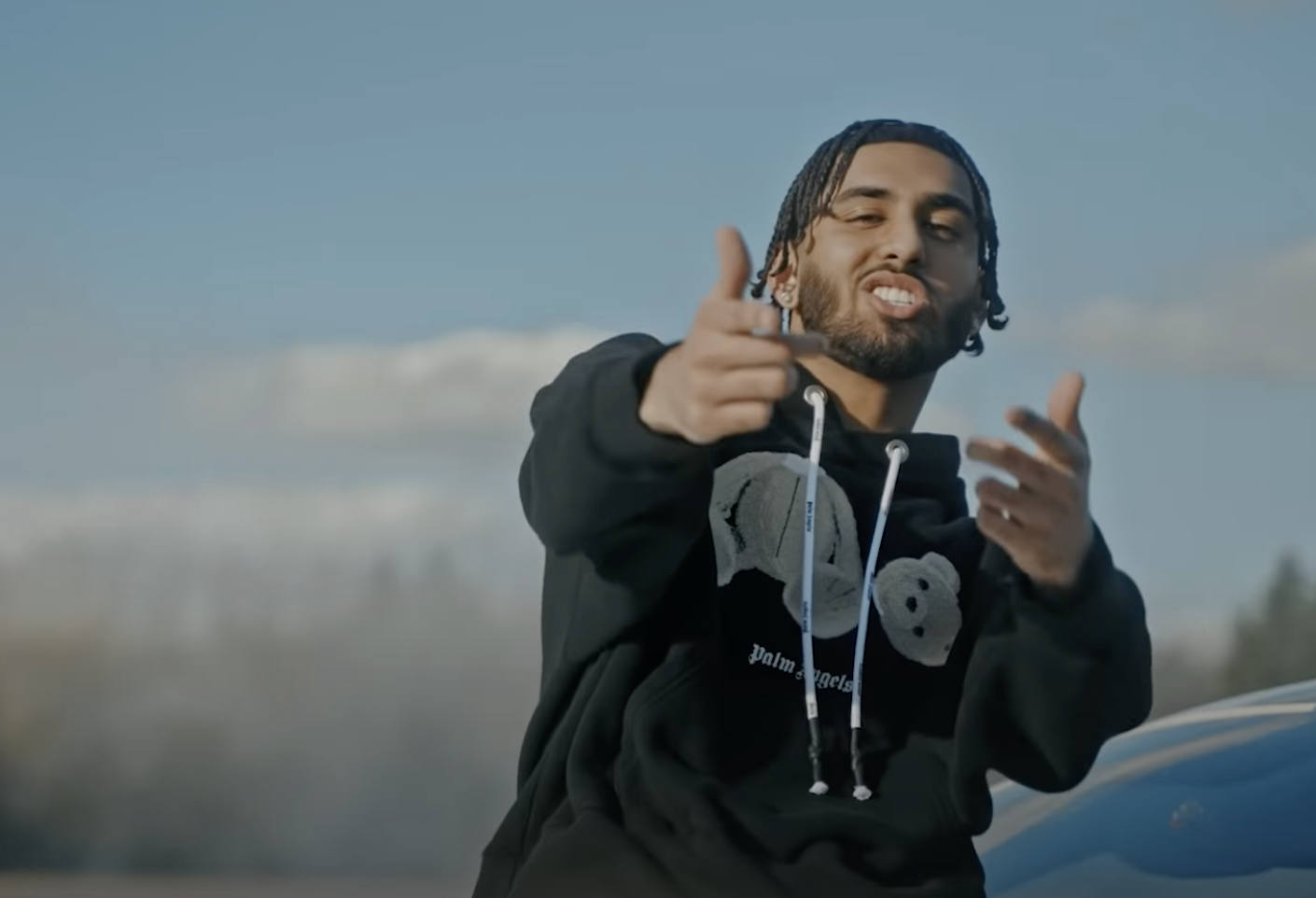 Koomz Returns With Visuals For New Summer Vibe "Passenger" - GRM Daily