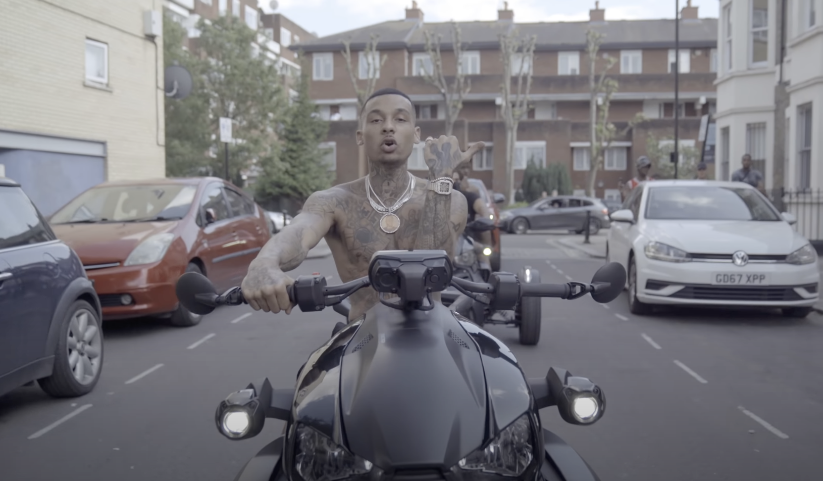 Fredo Shuts Down The Block In Visuals For "Talk Of The Town" - GRM Daily
