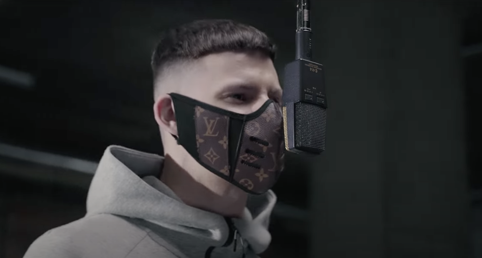 Premiere: Jaycee Reflects On Deep New 'One Mic' Freestyle - GRM Daily