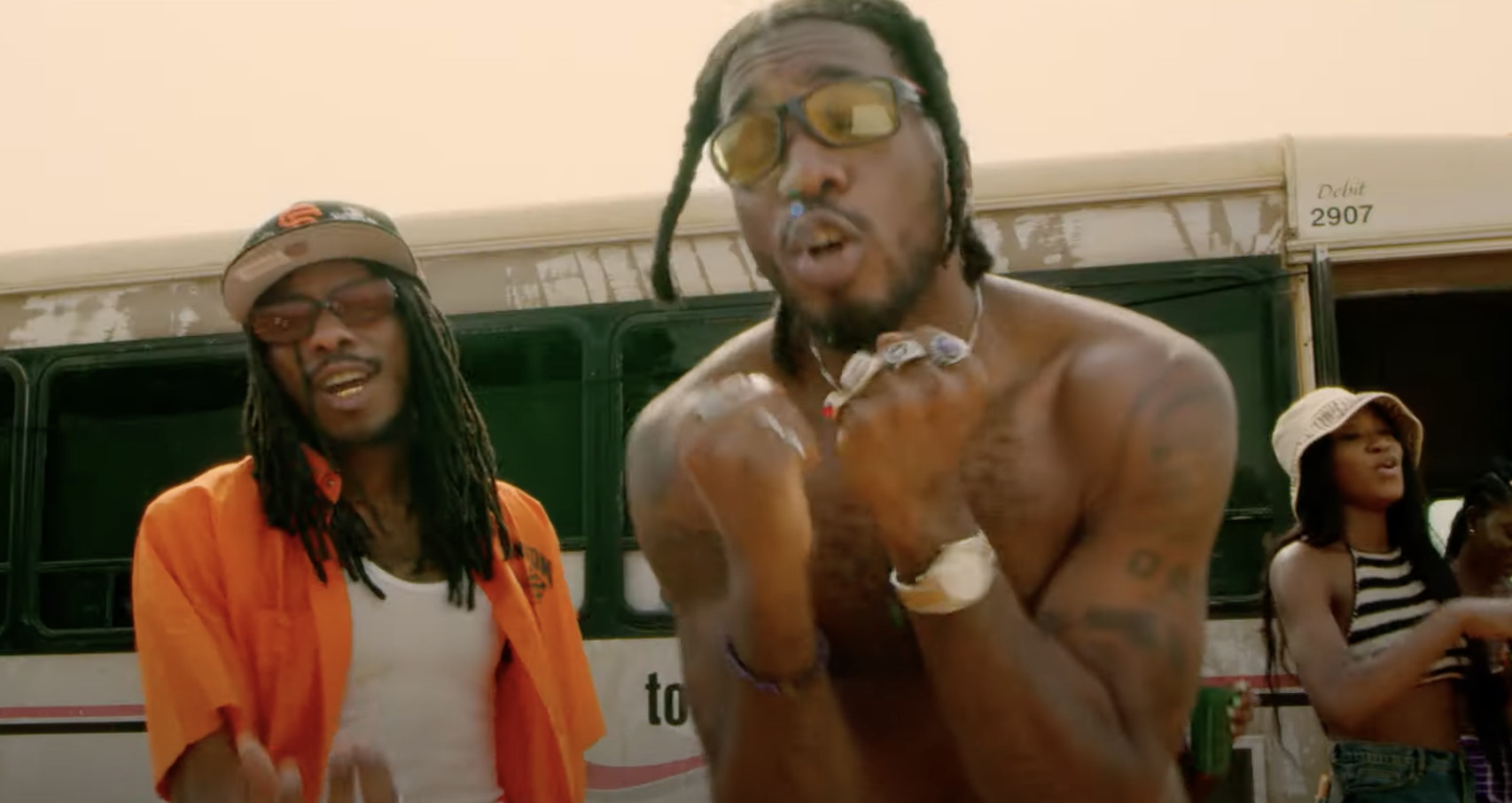 Knucks Joins TeeZee To Bring The Vibes In "Do Me Jeje" Visuals - GRM Daily