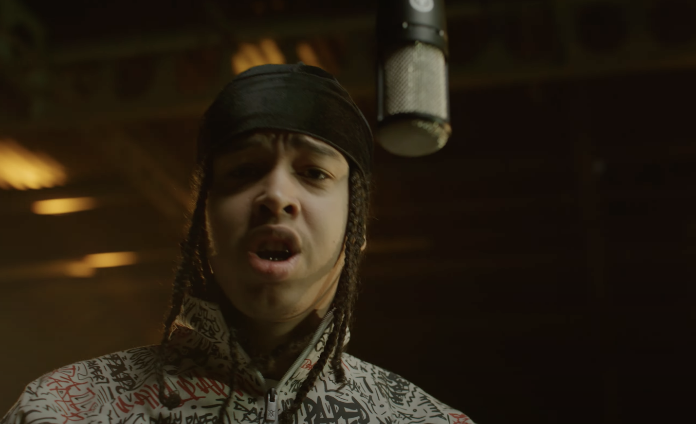 Premiere: Strandz Hits Us With Hard 'One Mic' Freestyle - GRM Daily