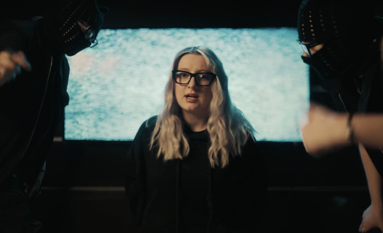 Robin Knightz Shares Video For Vibrant Offering "What It Is" - GRM Daily