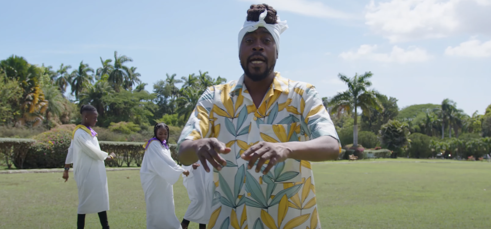 Beenie Man Shares Uplifting Visuals For "Blessings Pon Blessings" - GRM ...