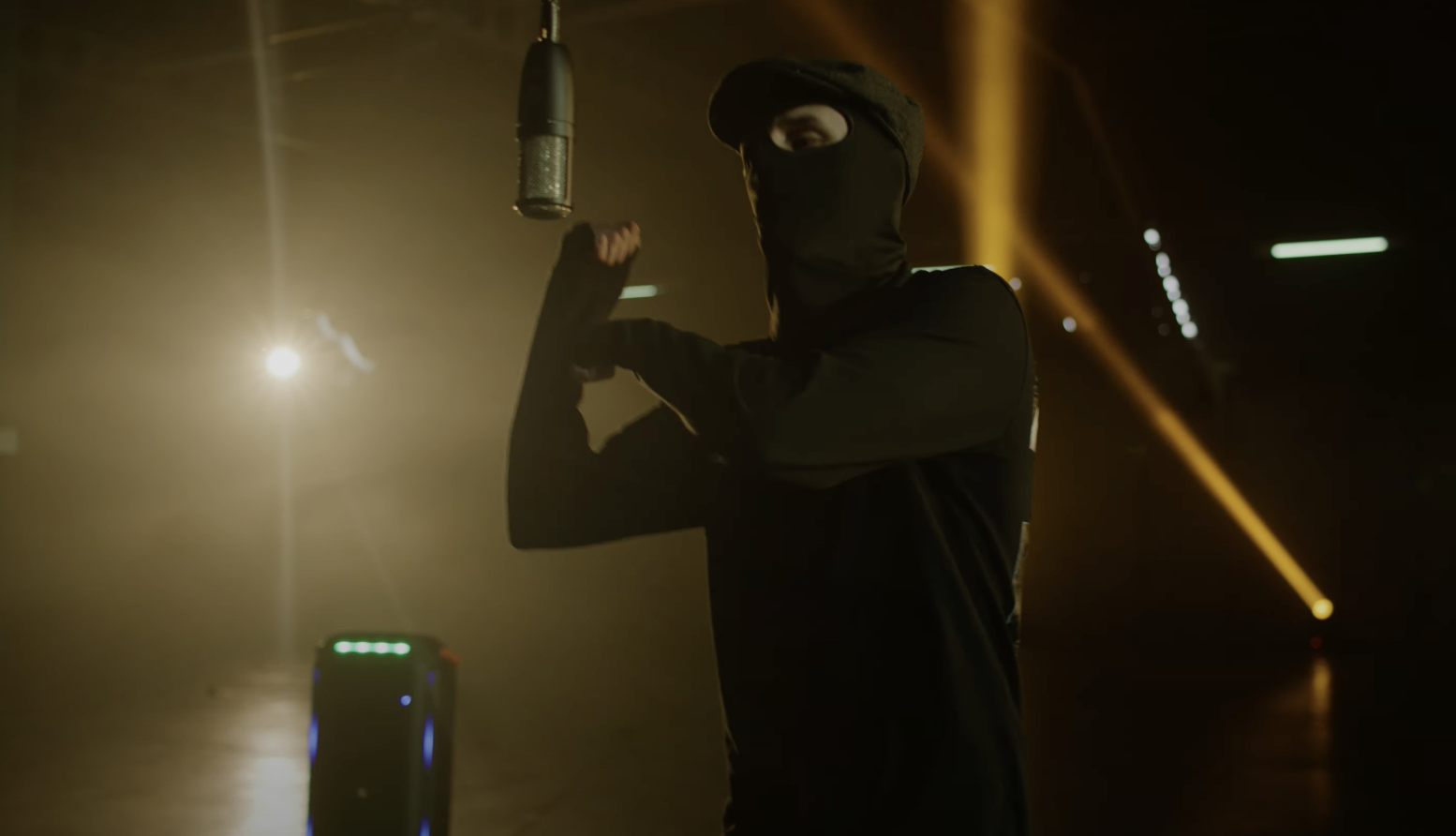 Premiere: Liverpool's Vinny Comes Through With Hard-Hitting 'One Mic ...