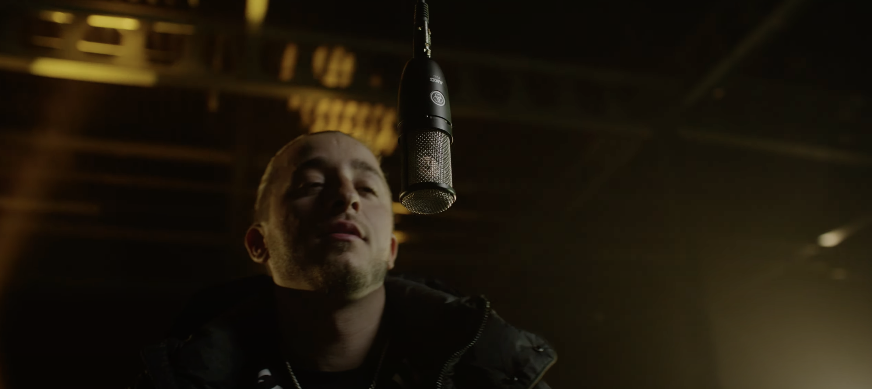 Premiere: EN Steps Up For Cold 'One Mic' Freestyle - GRM Daily