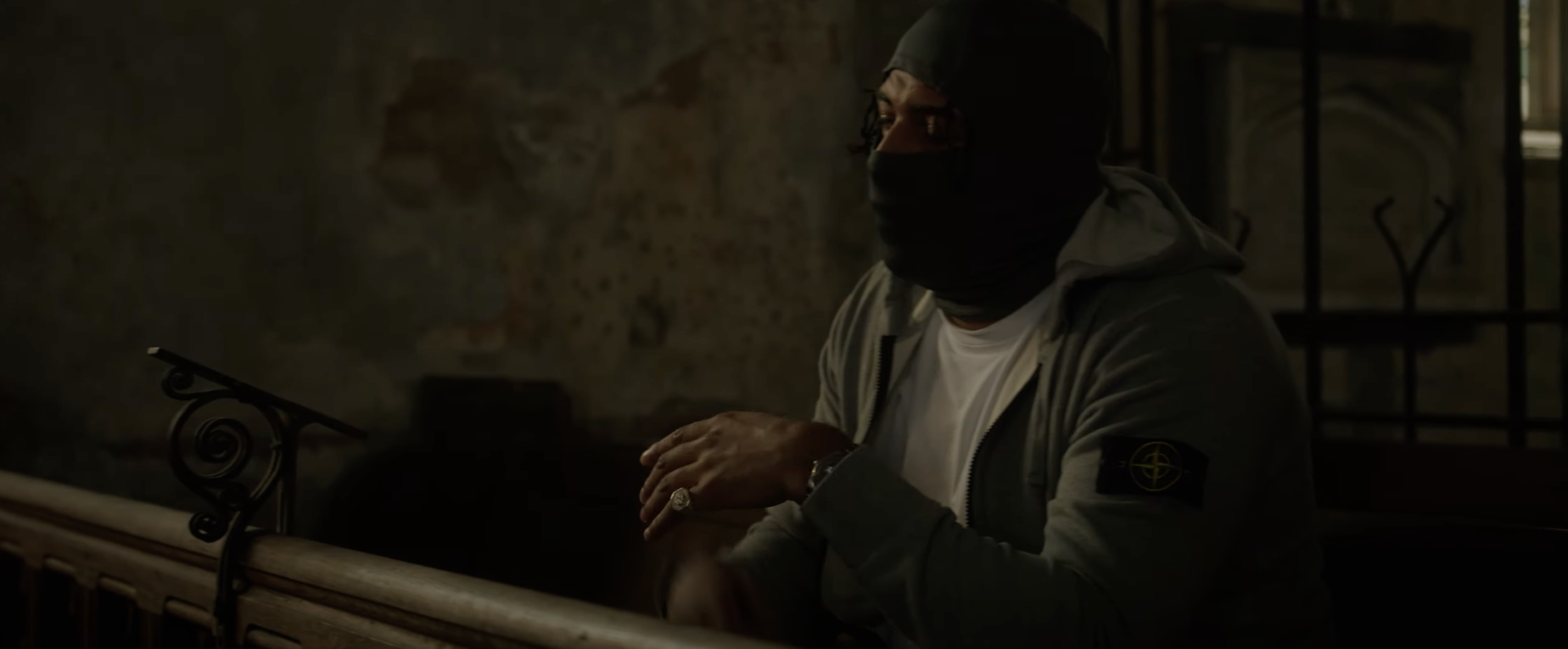 Grubbo Drops Visuals For "No Inglés" - GRM Daily