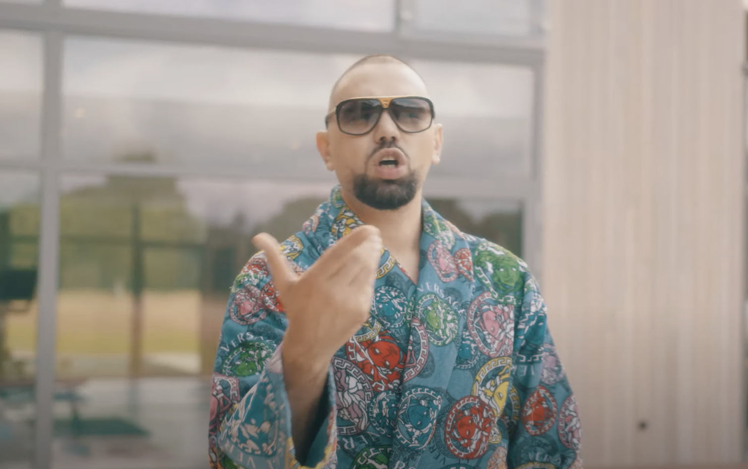 Premiere: Pak-Man Keeps Up The Work Rate With "Different" Visuals - GRM ...