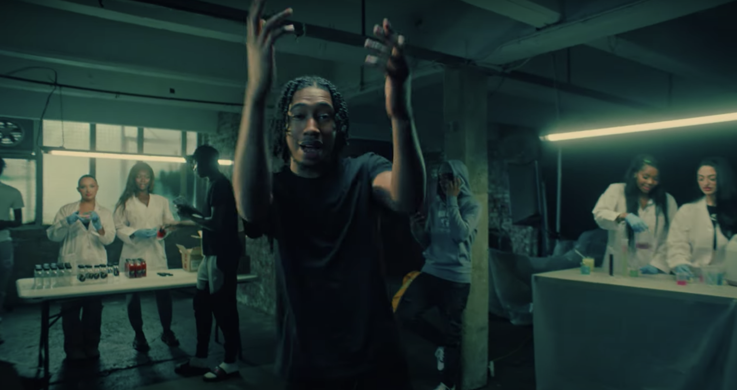 Mugzz finally unveils "Uhh Uhh" video - GRM Daily