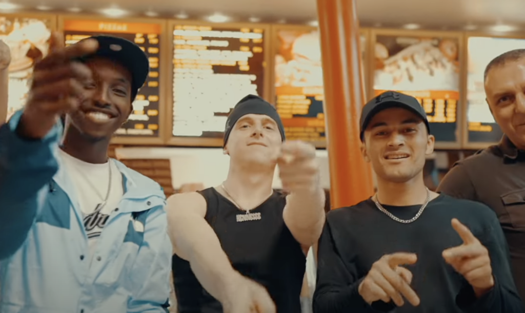 Hennesee Drops New Tune "Mixtape Madness" - GRM Daily