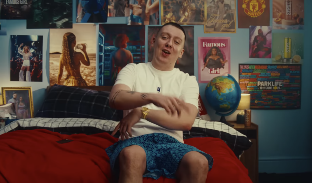 Aitch wants a "Famous Girl" in new video - GRM Daily