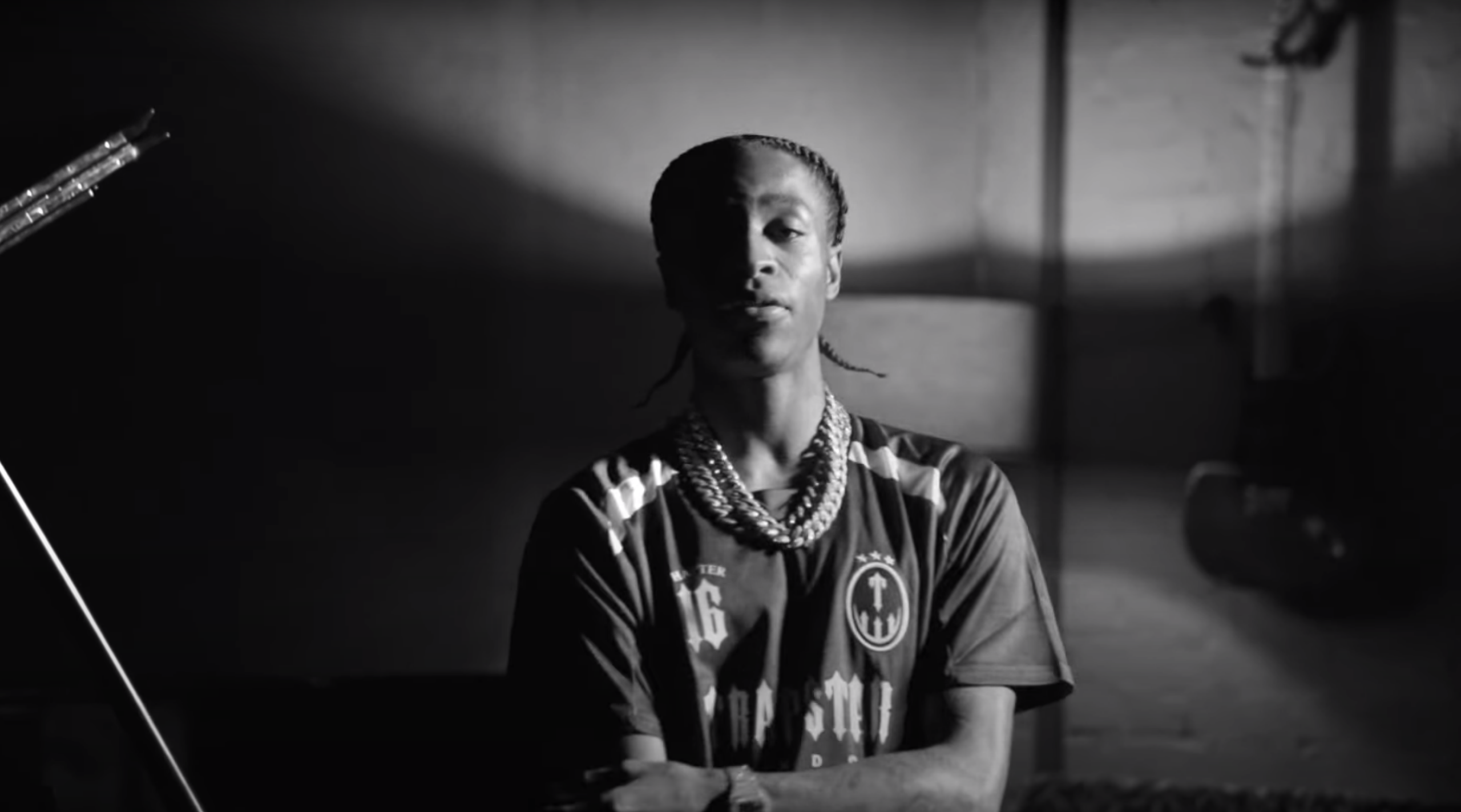 Clavish gives "Food For Thought" in latest video - GRM Daily