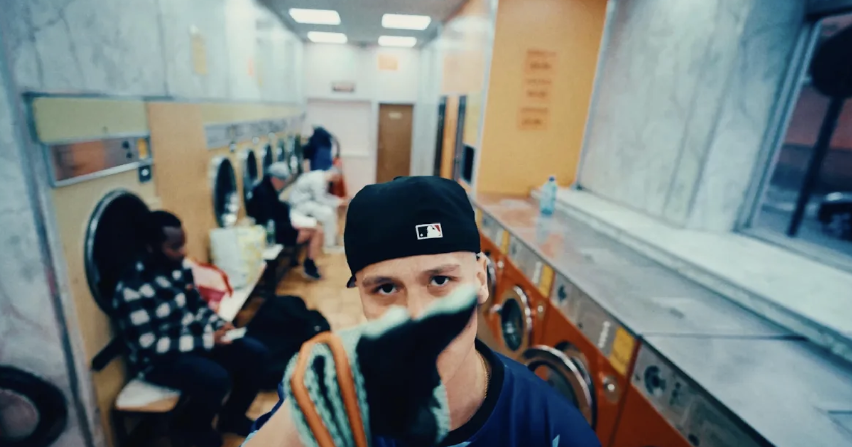 Ashbeck delivers wavy new track "Fooli" - GRM Daily