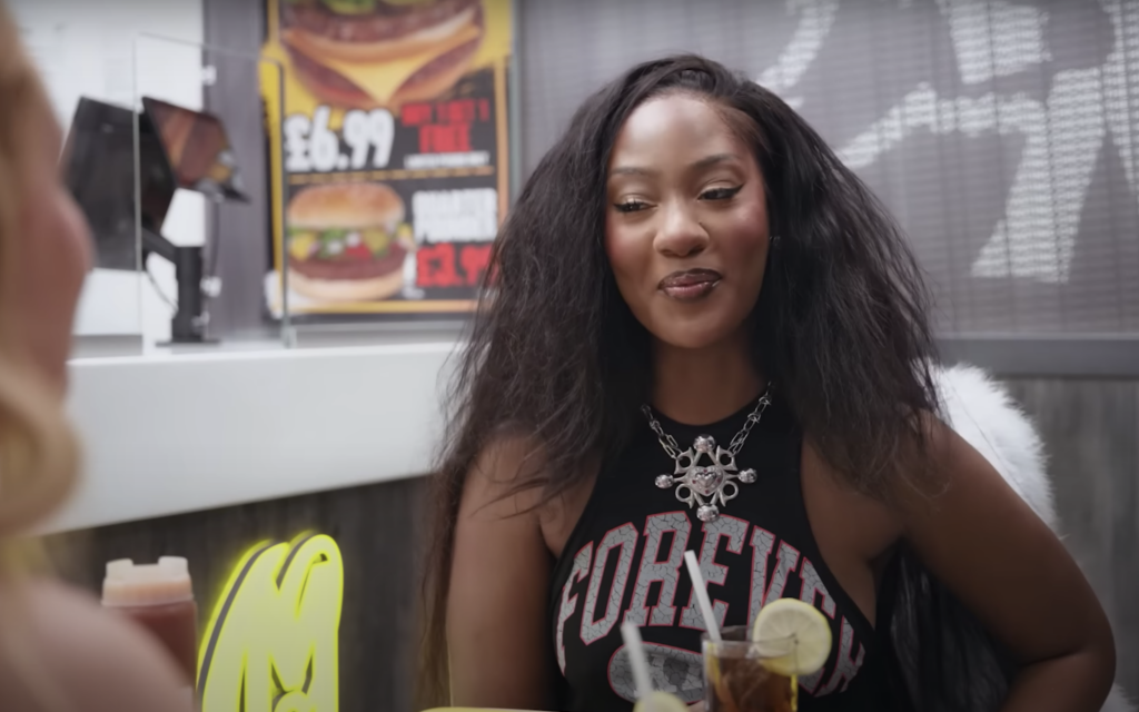 Tems joins Amelia Dimoldenberg for a 'Chicken Shop Date' - GRM Daily
