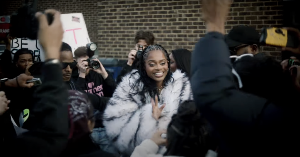 Summer Banton gets glam in visuals for "Superfan" - GRM Daily