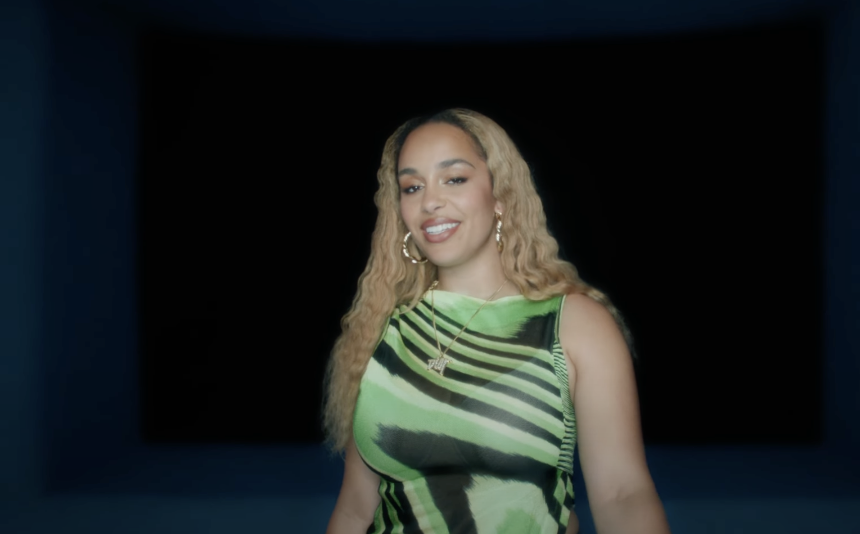 Jorja Smith Unveils Her Latest Track "With You" - GRM Daily