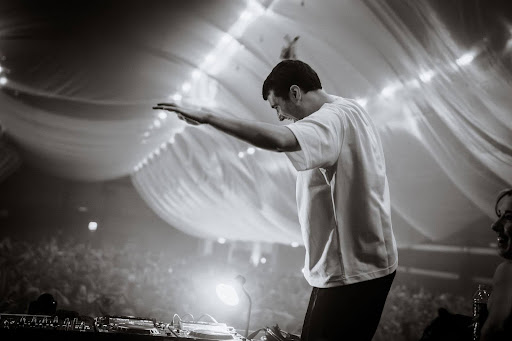 Fred Again.. Taps Up Young Thug For Latest Single "Scared" - GRM Daily